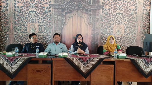 Cara Menanam Bawang Bombay Raksasa oleh PT Cap Panah Merah - Kalurahan ...